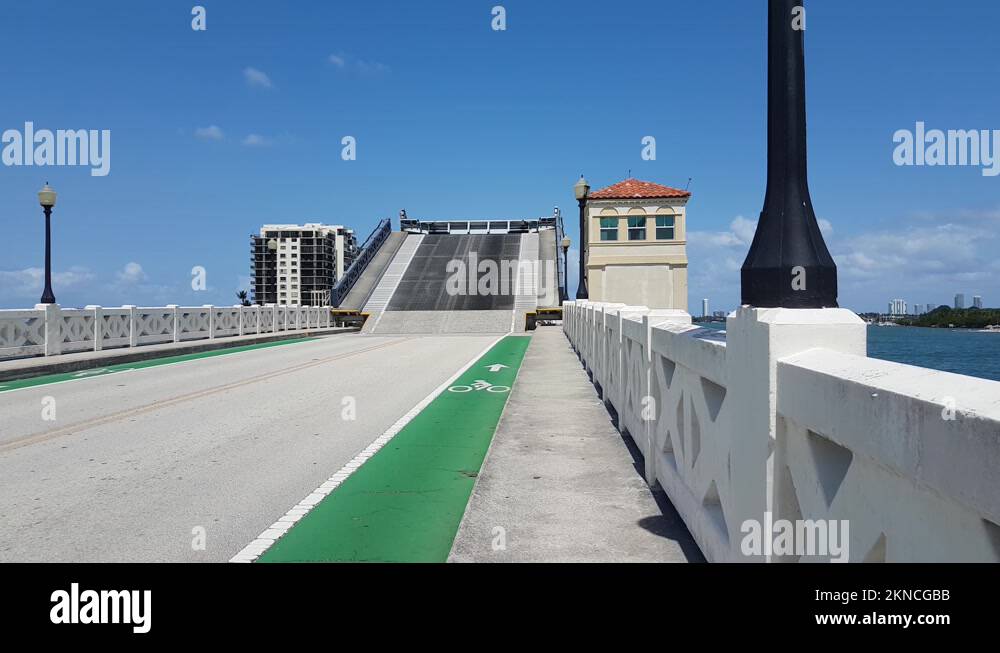 Lifting bascule bridge Stock Videos & Footage - HD and 4K Video Clips ...