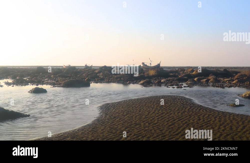 Bay of bengal sea Stock Videos & Footage - HD and 4K Video Clips - Alamy
