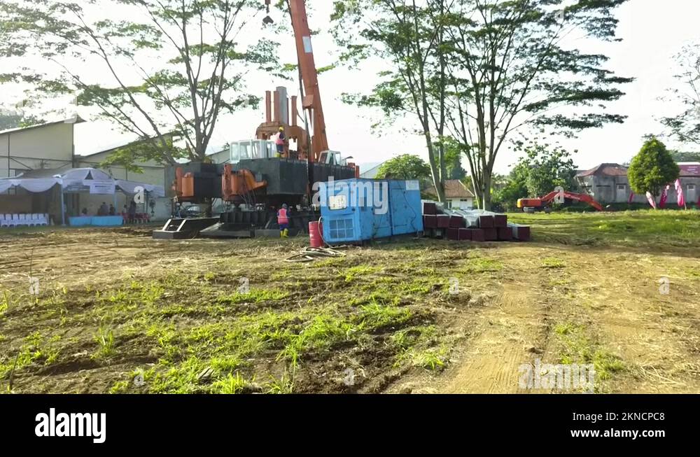 Pile Foundation Installation Piling Machine Construction Workers Stock ...