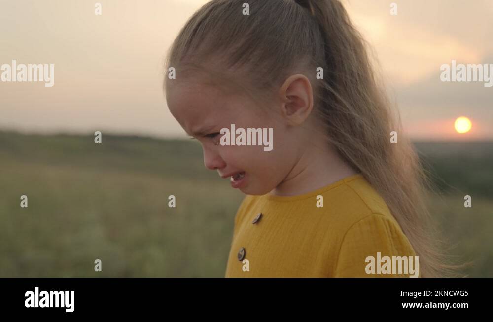 Kids child crying Stock Videos & Footage - HD and 4K Video Clips - Alamy
