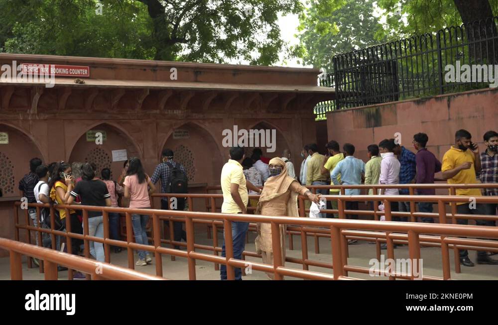 Ticket queue Stock Videos & Footage - HD and 4K Video Clips - Alamy