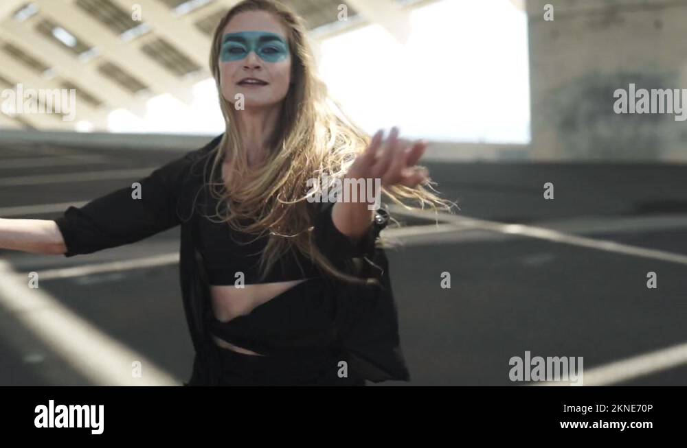 Expressive movements Stock Videos & Footage - HD and 4K Video Clips - Alamy