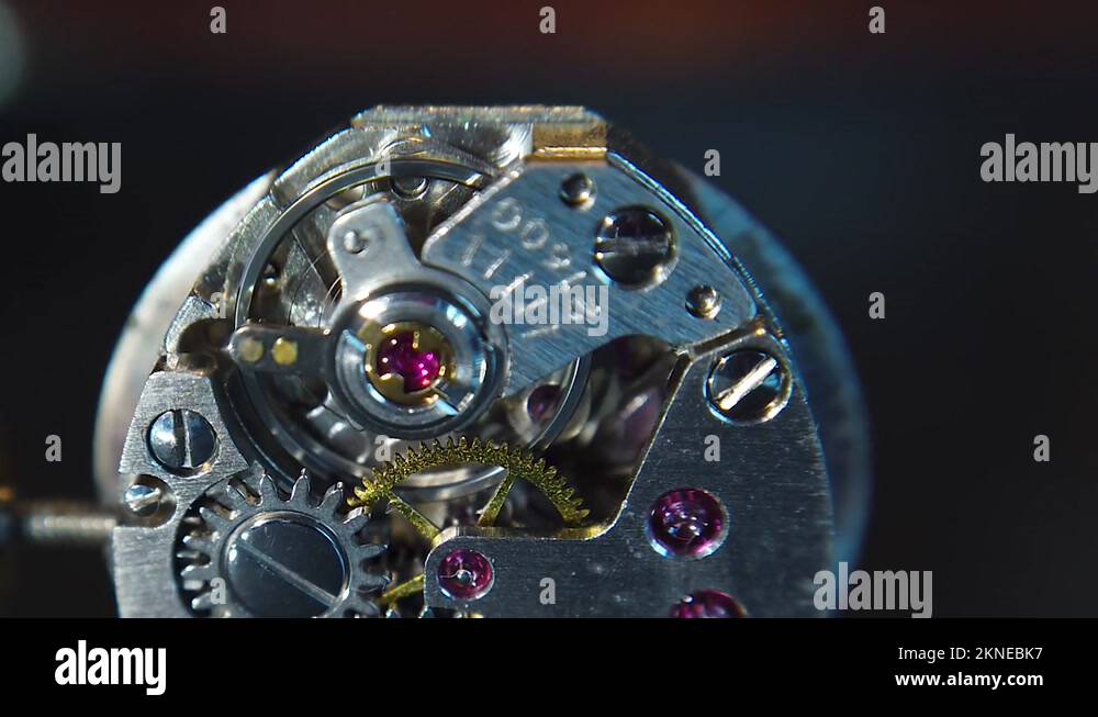 Rotating pendulum Stock Videos & Footage - HD and 4K Video Clips - Alamy