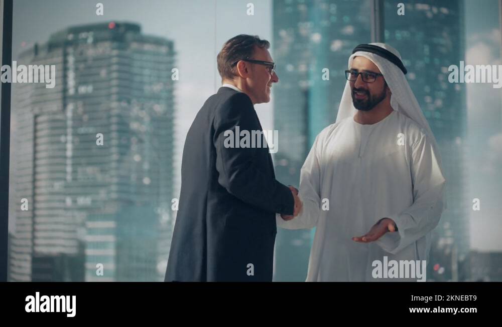 Saudi business meeting Stock Videos & Footage - HD and 4K Video Clips ...