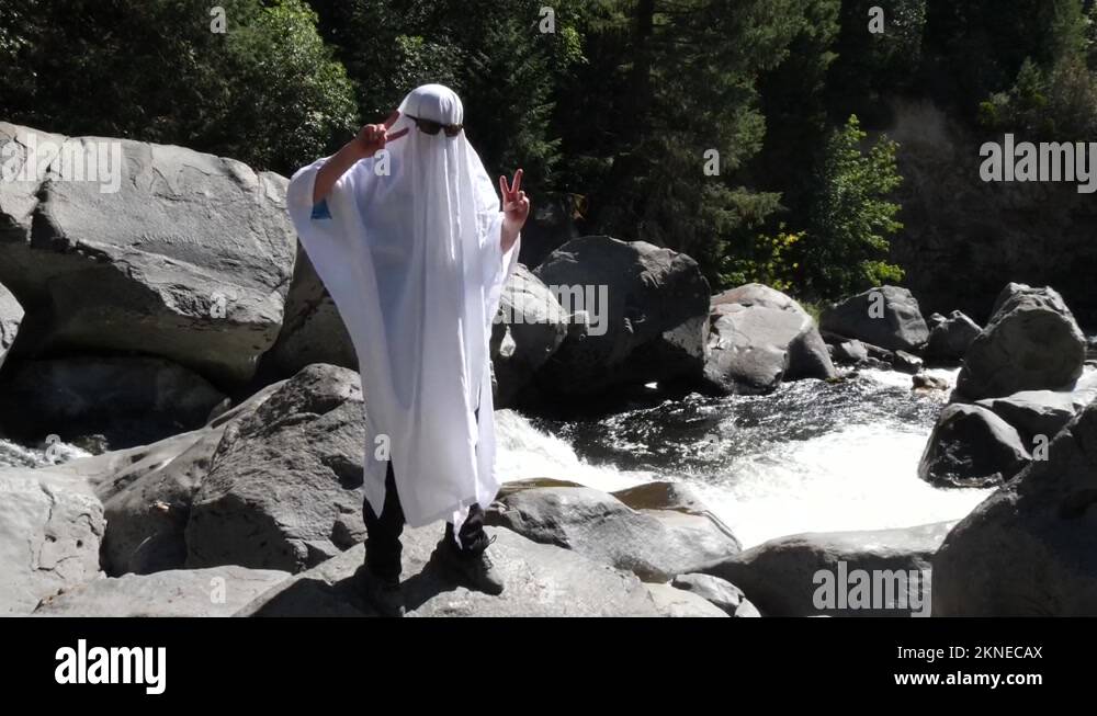 Ghost dance movement Stock Videos & Footage - HD and 4K Video Clips - Alamy