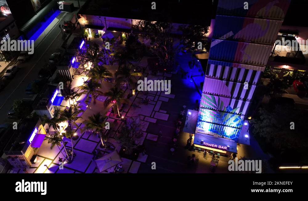Wynwood miami bar Stock Videos & Footage - HD and 4K Video Clips - Alamy