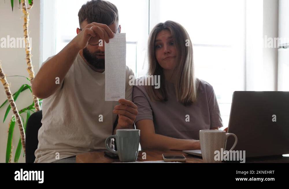 Budget forecasting Stock Videos & Footage - HD and 4K Video Clips - Alamy