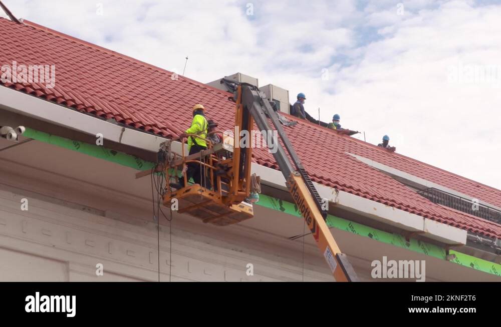 Elevated cherry picker Stock Videos & Footage - HD and 4K Video Clips ...