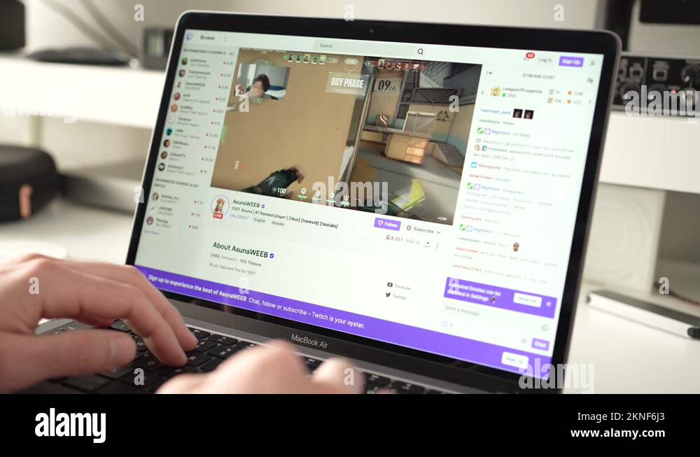 Twitch live Stock Videos & Footage - HD and 4K Video Clips - Alamy
