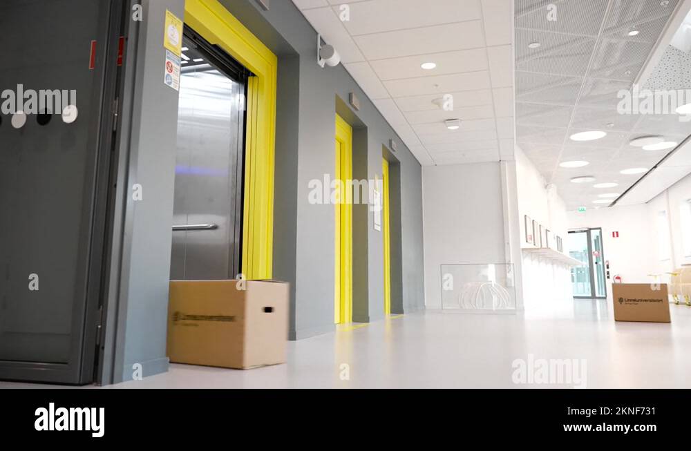 Elevator elevators Stock Videos & Footage - HD and 4K Video Clips - Alamy