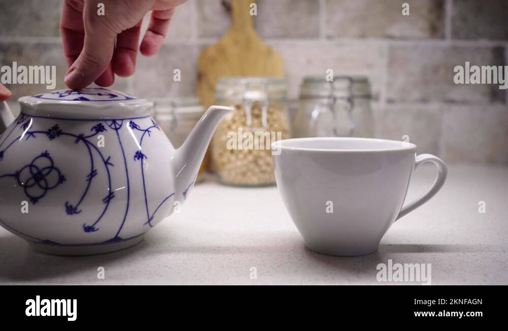 Food in a cup Stock Videos & Footage - HD and 4K Video Clips - Alamy