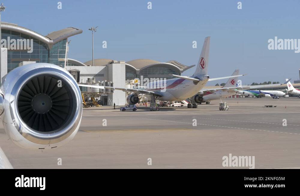 Airbuses Stock Videos & Footage - HD and 4K Video Clips - Alamy