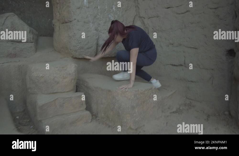 Ancient dancing Stock Videos & Footage - HD and 4K Video Clips - Alamy