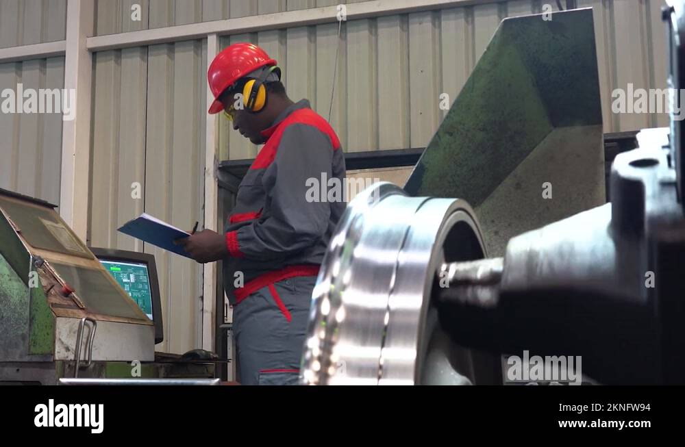 Lathe cnc controller Stock Videos & Footage - HD and 4K Video Clips - Alamy