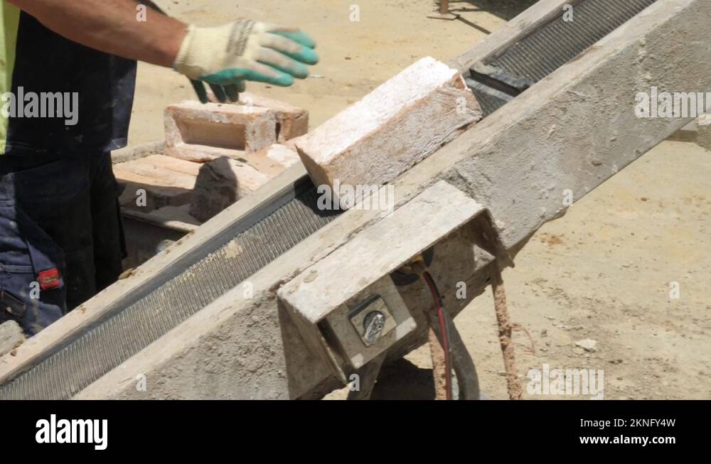 Bricklayer on scaffolding Stock Videos & Footage - HD and 4K Video ...