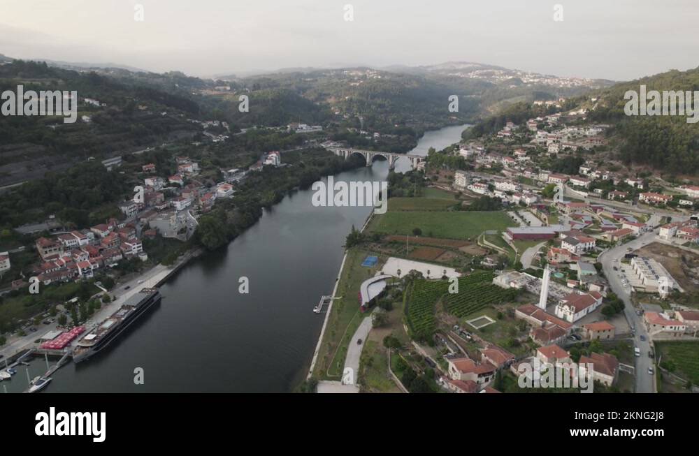 Os rios Stock Videos & Footage - HD and 4K Video Clips - Alamy