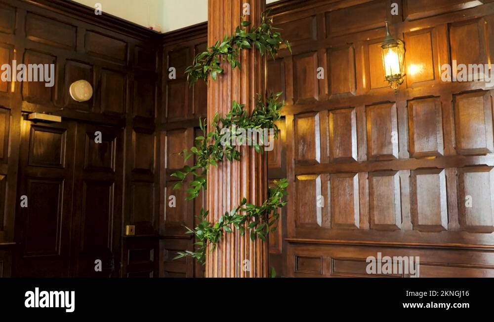 Circular column Stock Videos & Footage - HD and 4K Video Clips - Alamy