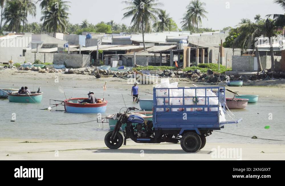 Circular fishing boats Stock Videos & Footage - HD and 4K Video Clips ...