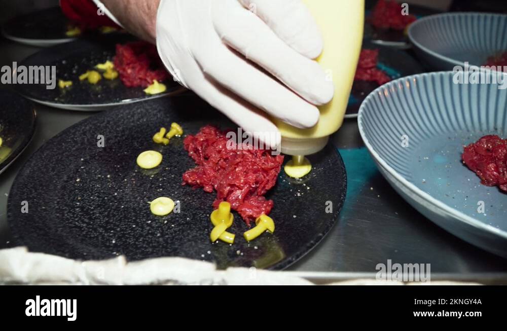 Plating up food prepare Stock Videos & Footage - HD and 4K Video Clips ...