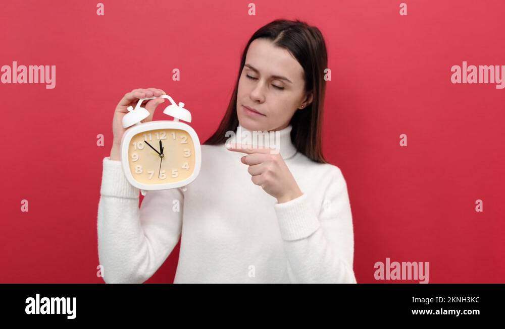 Pointing clock Stock Videos & Footage - HD and 4K Video Clips - Alamy
