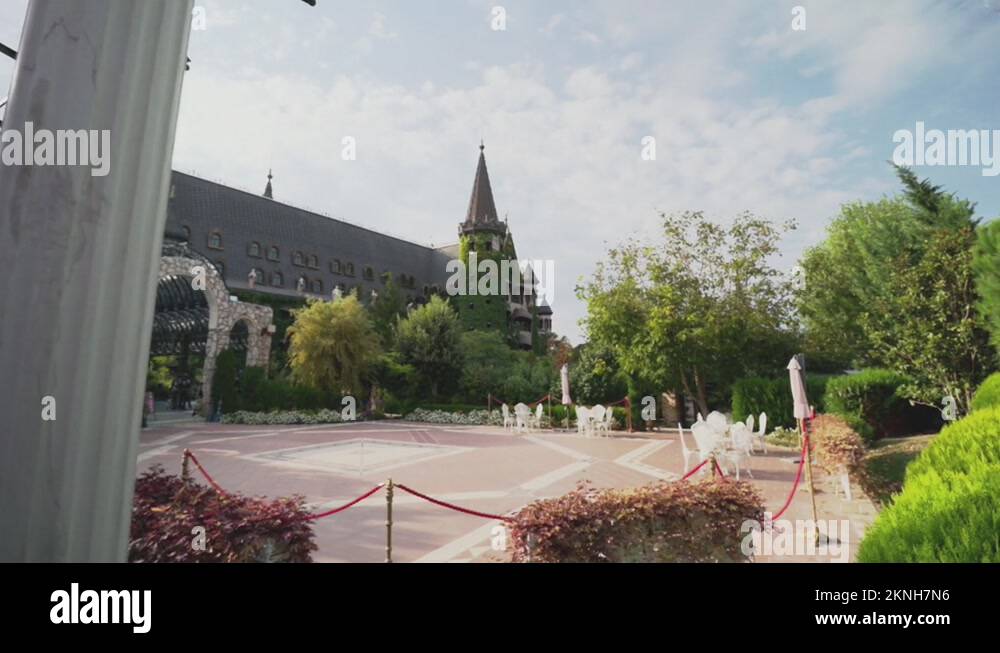 Castle empty Stock Videos & Footage - HD and 4K Video Clips - Alamy