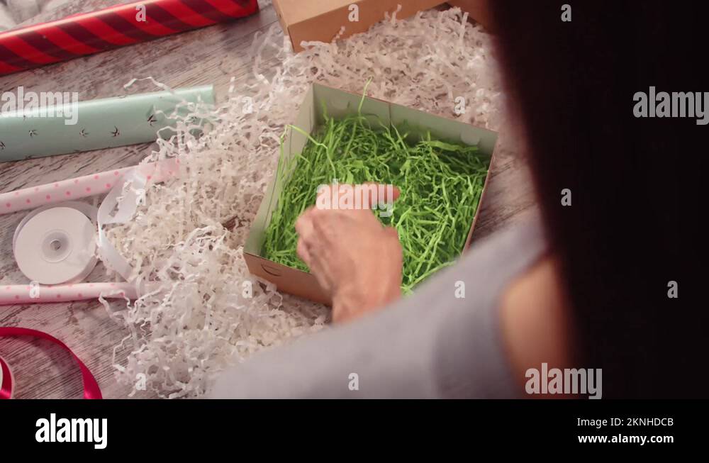 Box wrapping Stock Videos & Footage - HD and 4K Video Clips - Alamy