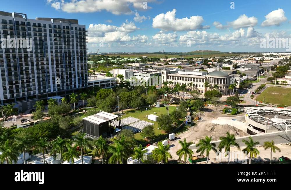 Miami city hall Stock Videos & Footage - HD and 4K Video Clips - Alamy