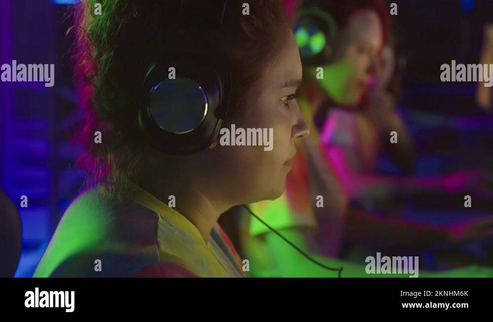 Video game team Stock Videos & Footage - HD and 4K Video Clips - Alamy