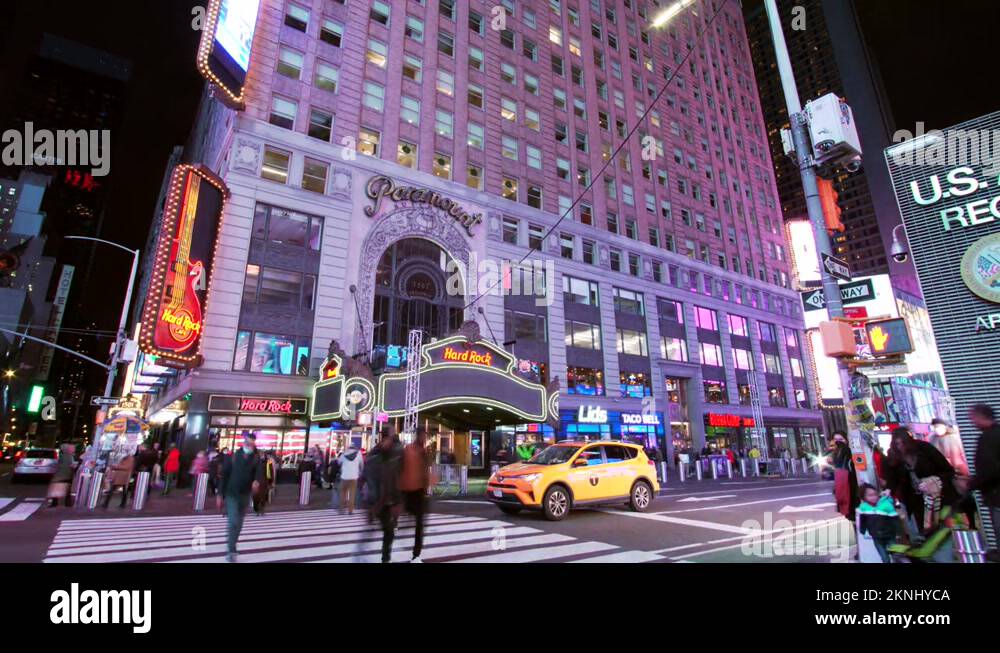 Paramount building Stock Videos & Footage - HD and 4K Video Clips - Alamy