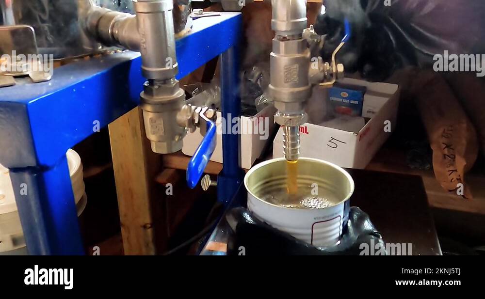 Syrup cans Stock Videos & Footage - HD and 4K Video Clips - Alamy