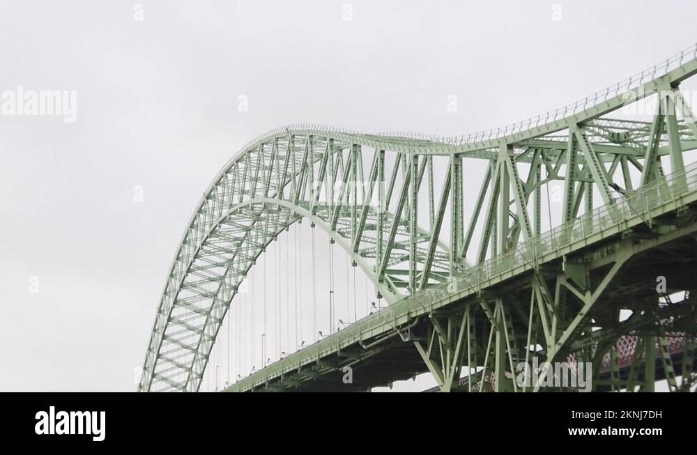 Runcorn Silver Jubilee bridge lattice arch steel engineering ...