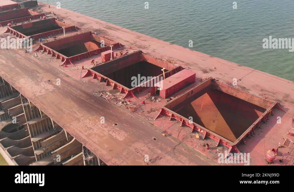 Ship hatches Stock Videos & Footage - HD and 4K Video Clips - Alamy