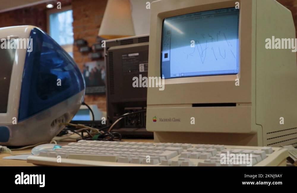 Apple macintosh computer logo Stock Videos & Footage - HD and 4K Video ...