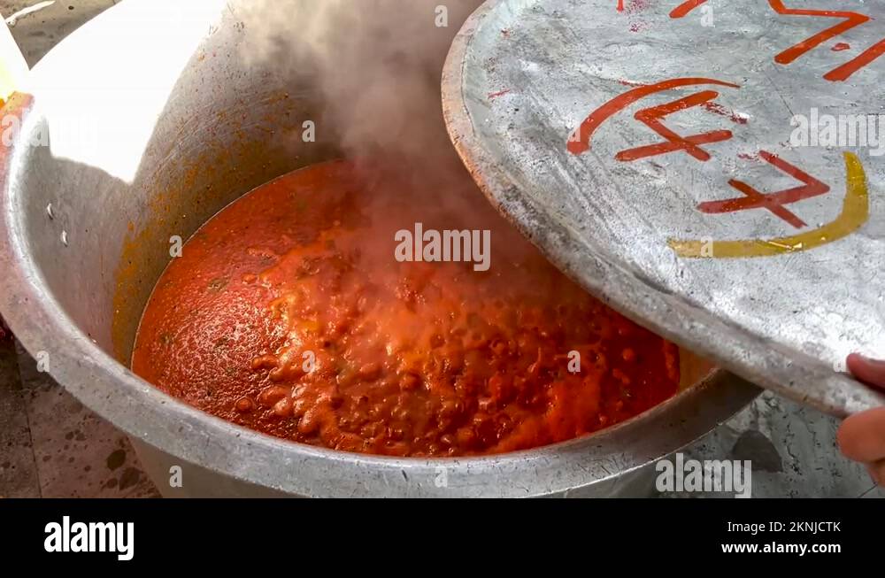 Than 100 people Stock Videos & Footage - HD and 4K Video Clips - Alamy