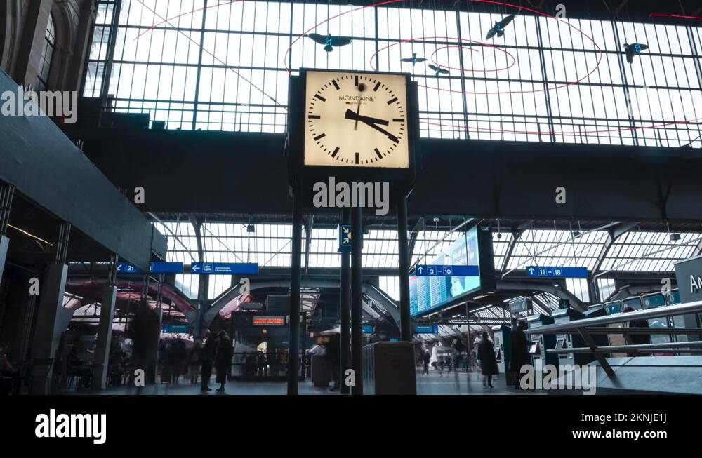 Busy time station train waiting Stock Videos & Footage - HD and 4K ...