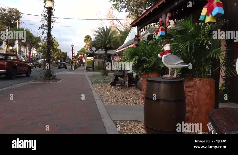 Downtown shopping Stock Videos & Footage - HD and 4K Video Clips - Alamy