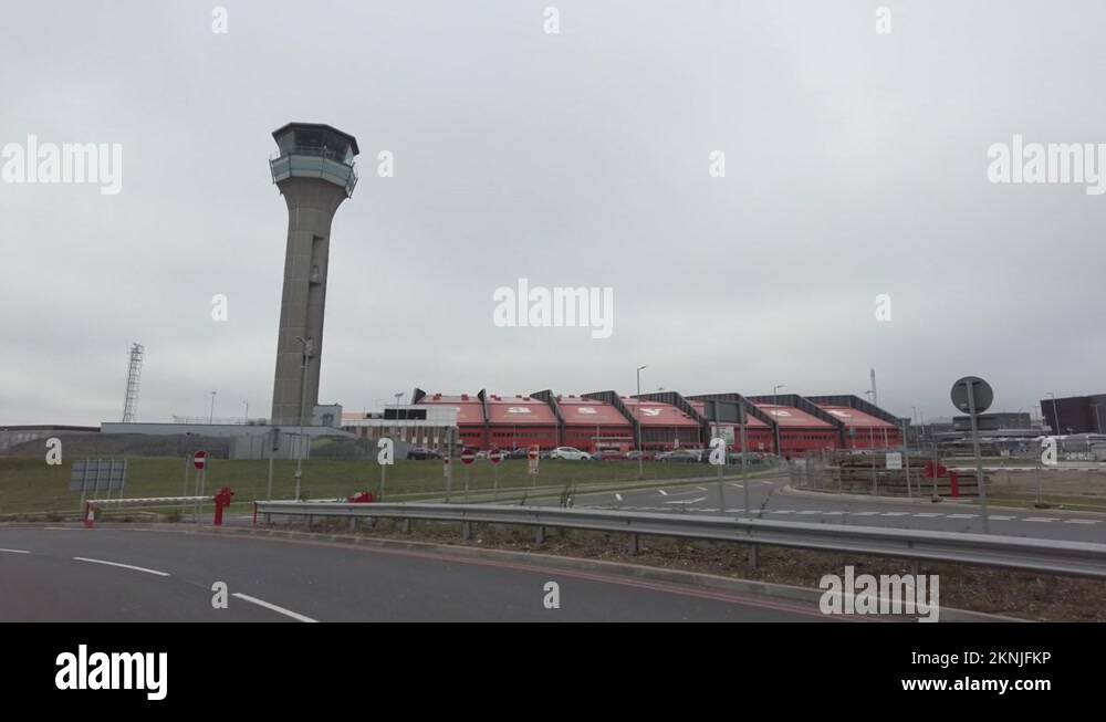Airport control tower luton airport Stock Videos & Footage - HD and 4K ...