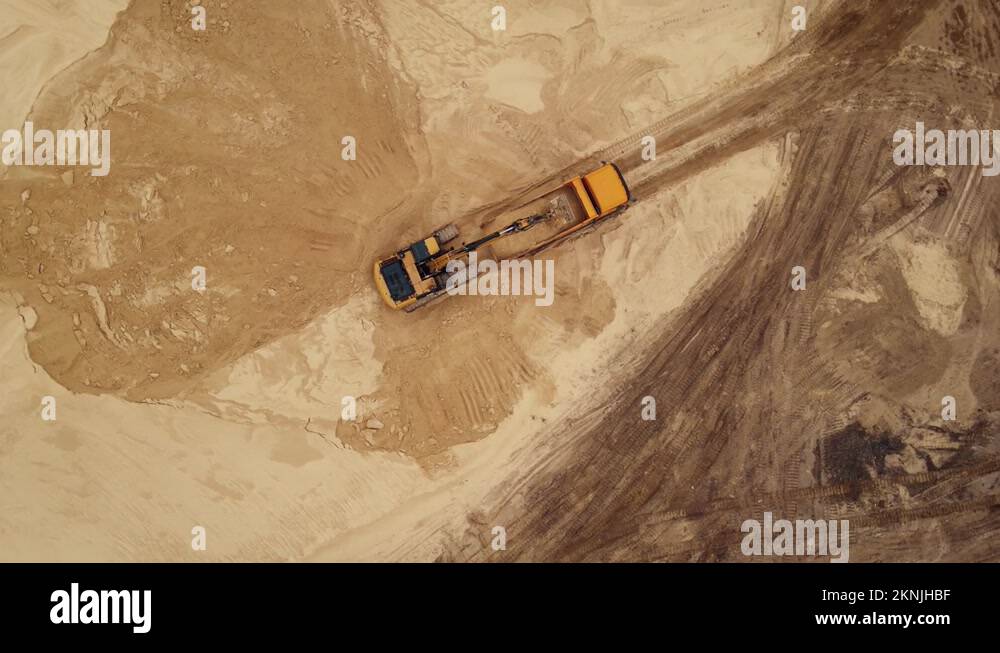 Dump truck loading sand Stock Videos & Footage - HD and 4K Video Clips ...