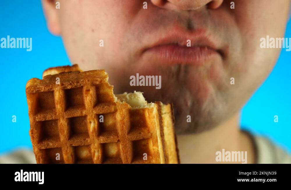 Biscuit wafer Stock Videos & Footage - HD and 4K Video Clips - Alamy