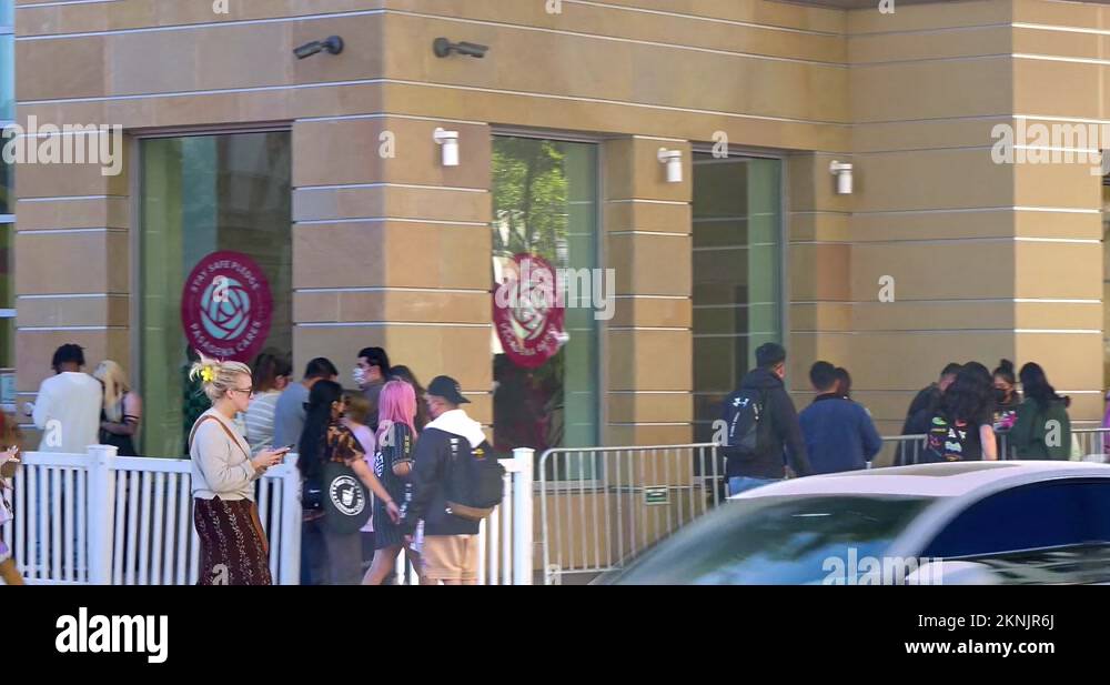 People waiting in line to visit Anime Pasadena Cosplay convention in ...