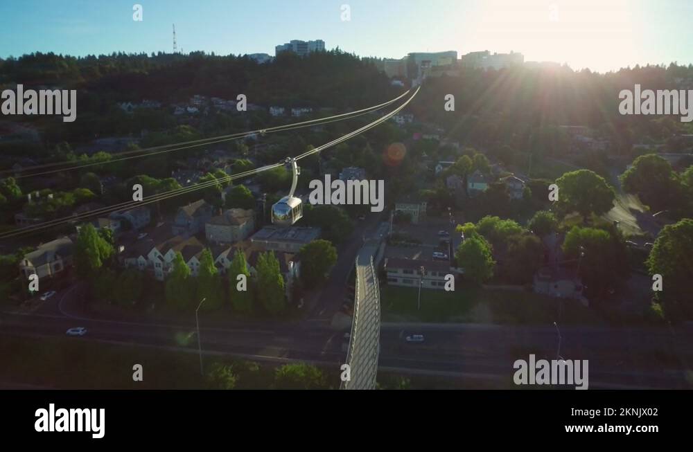 Portland aerial tram Stock Videos & Footage - HD and 4K Video Clips - Alamy