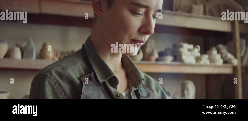 Clay break Stock Videos & Footage - HD and 4K Video Clips - Alamy