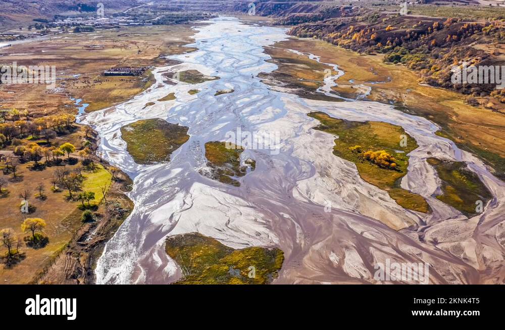 Curved river Stock Videos & Footage - HD and 4K Video Clips - Alamy