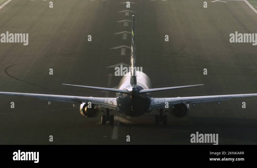 Scenic runway Stock Videos & Footage - HD and 4K Video Clips - Alamy
