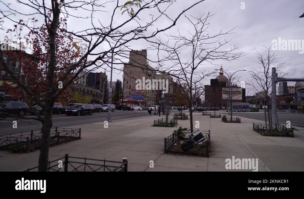 Iconic traffic signs Stock Videos & Footage - HD and 4K Video Clips - Alamy