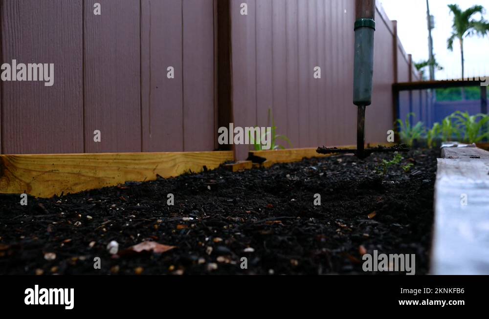 Flattening dirt Stock Videos & Footage - HD and 4K Video Clips - Alamy