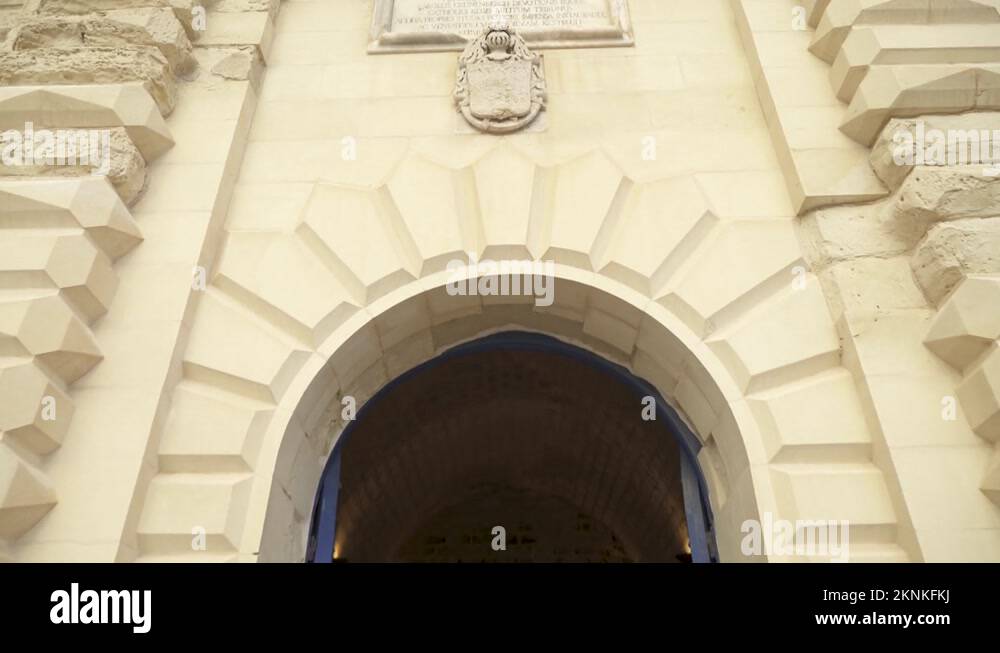 Birgu gate Stock Videos & Footage - HD and 4K Video Clips - Alamy