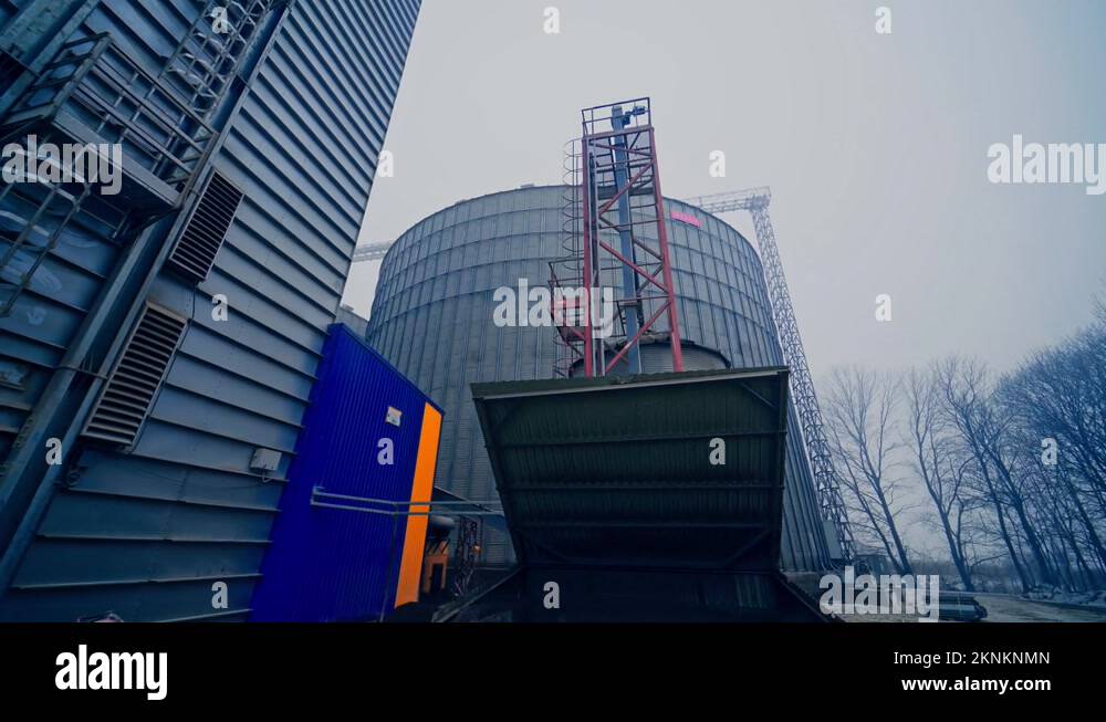 Elevator tanks Stock Videos & Footage - HD and 4K Video Clips - Alamy