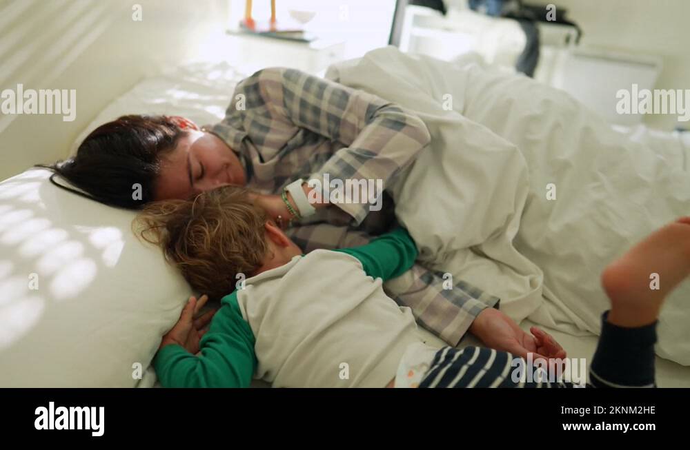 Mother child cuddle Stock Videos & Footage - HD and 4K Video Clips - Alamy