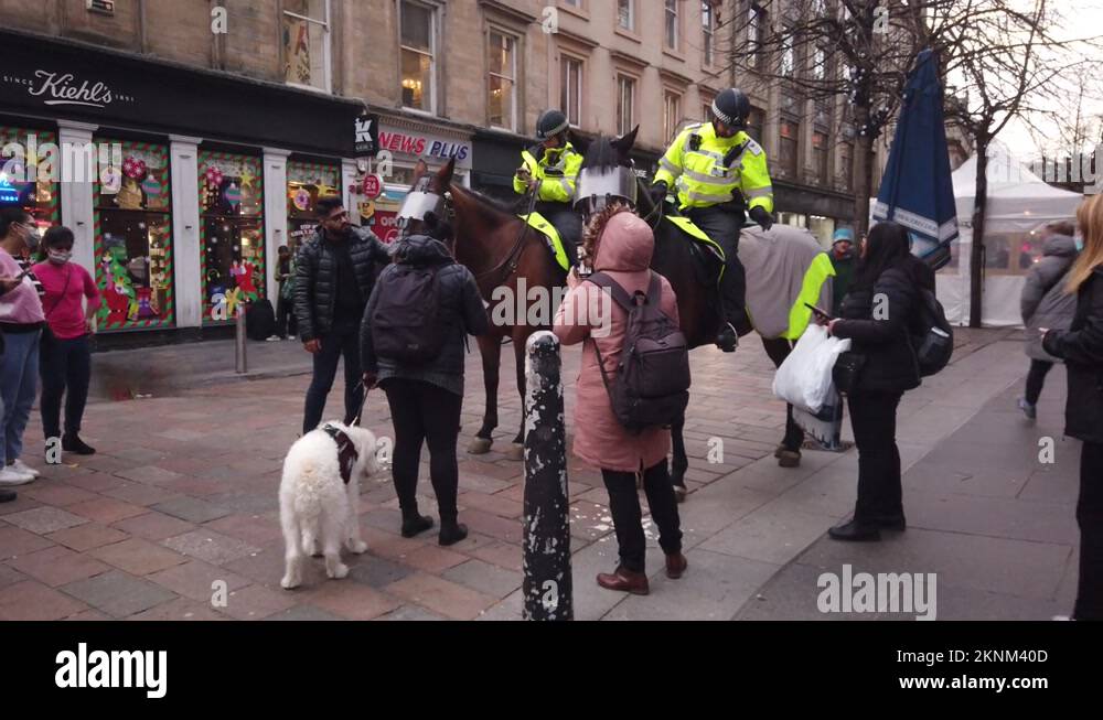 Police officers talking people Stock Videos & Footage - HD and 4K Video ...
